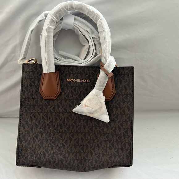 MICHAEL Michael Kors | Bags | Mercer Medium Logo And Leather ...
